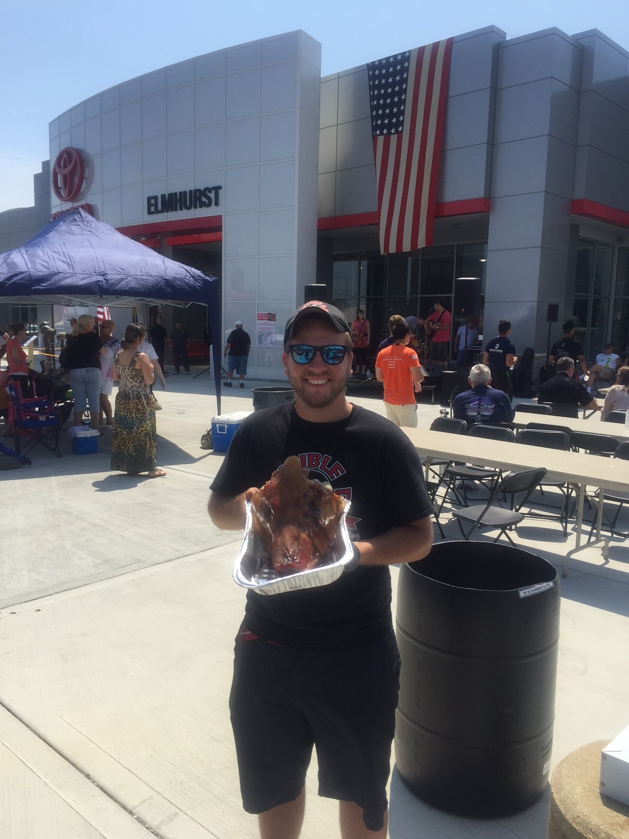 Corporate Catering Chicago | Corporate Pig Roasts Chicago | DD Pig Roast